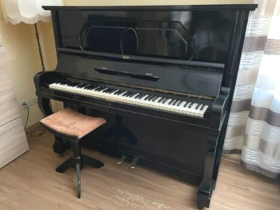 August Festing Piano, Duitsland..., Pianobedrijf van Medevoort