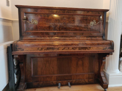 Albert Hanson & Co. Piano, Engeland..., Pianobedrijf van Medevoort